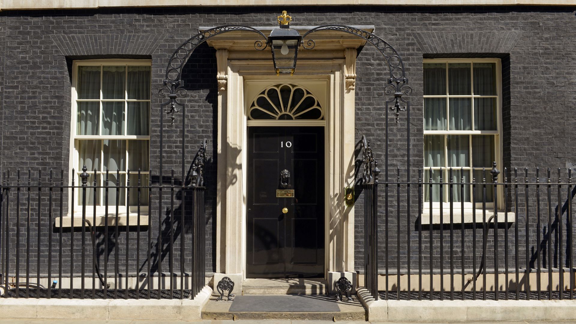Alert: Number 10 Briefing with Peter Kyle on AI